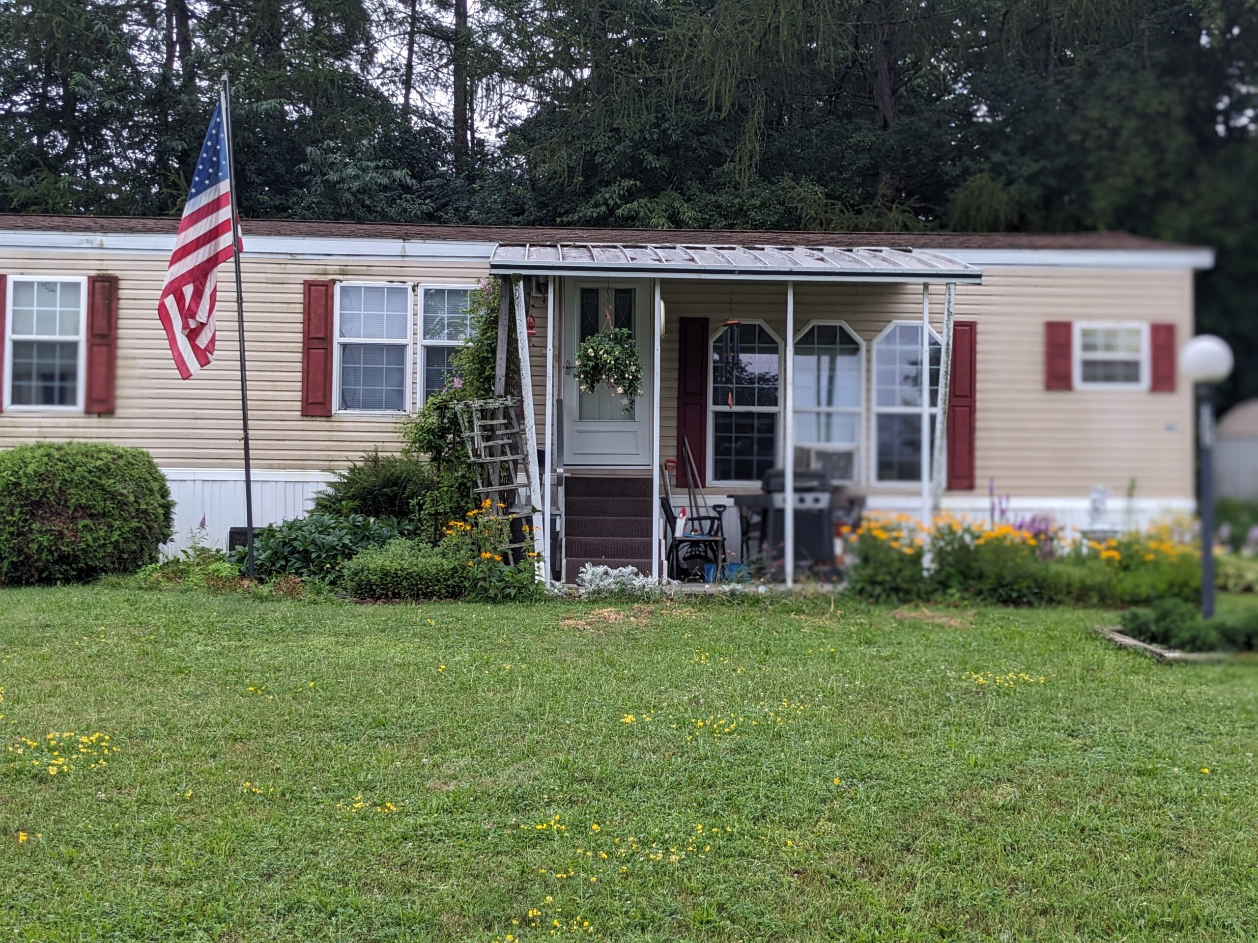 PHOTO GALLERY - Floral Estates Mobile Home Park